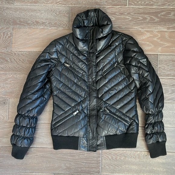 Guess | Jackets & Coats | Guess Quilted Puffer Black Down Jacket | Poshmark